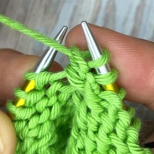 PFB stricken (purl front back) | simpleknittingpatterns.com