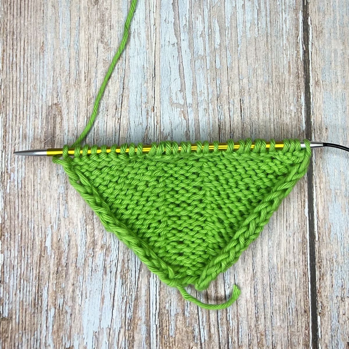 PFB stricken (purl front back) | simpleknittingpatterns.com