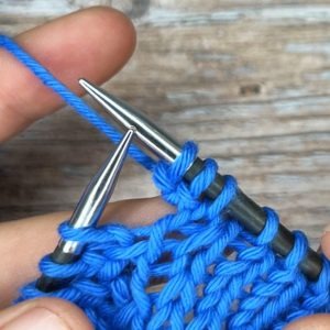 KFBF stricken (knit front back front) | simpleknittingpatterns.com