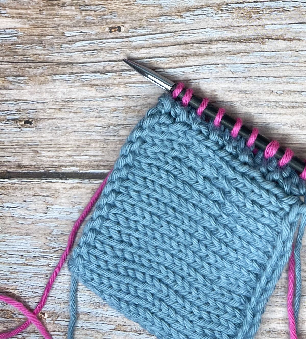 Knötchenrand stricken | simpleknittingpatterns.com